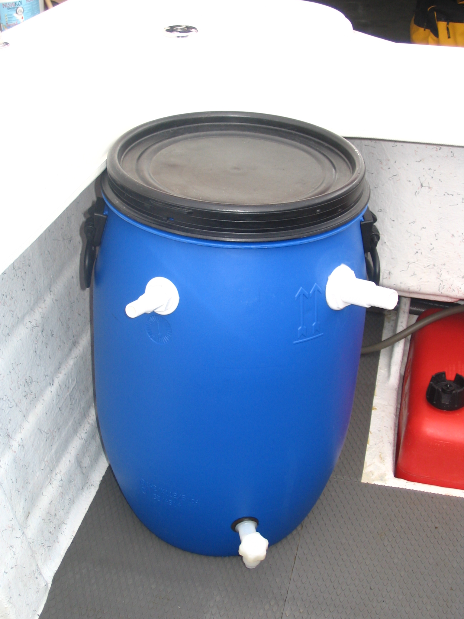 Live Bait Tank - Boat Talk - Poole Bay Small Boat Angling Club